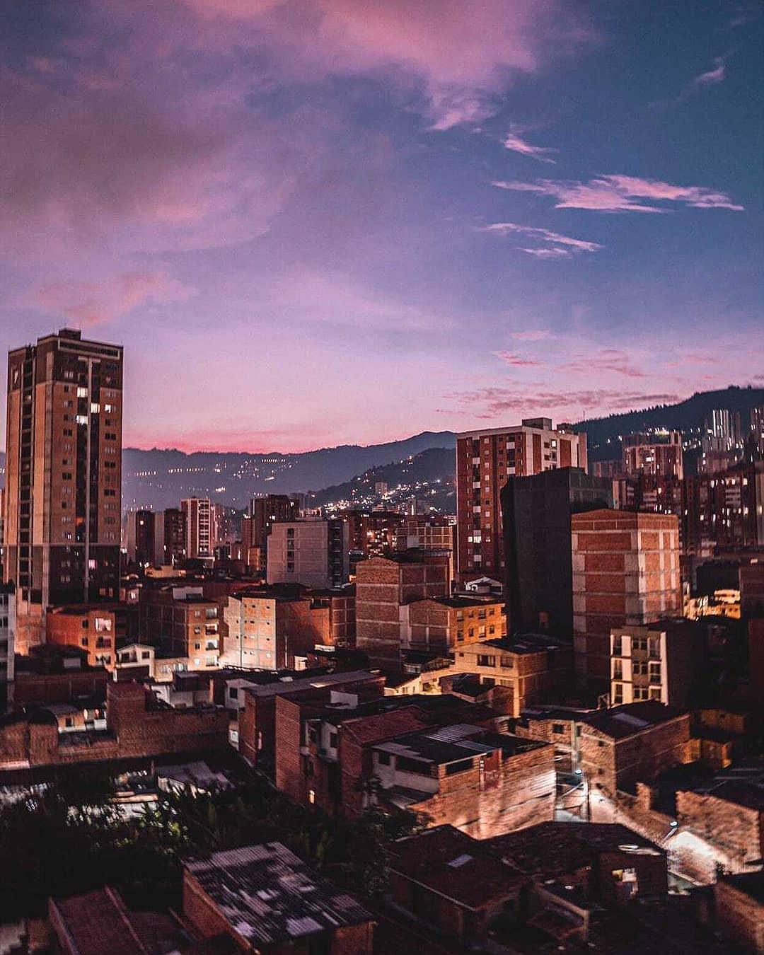 Propiedades en Sabaneta, Antioquia | Inmobiliaria Charco Azul